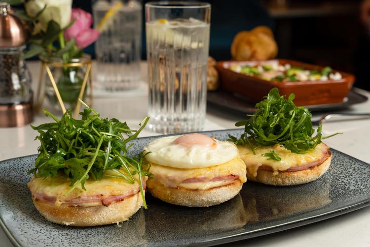 Bubble Brunch at The Morgan Hotel